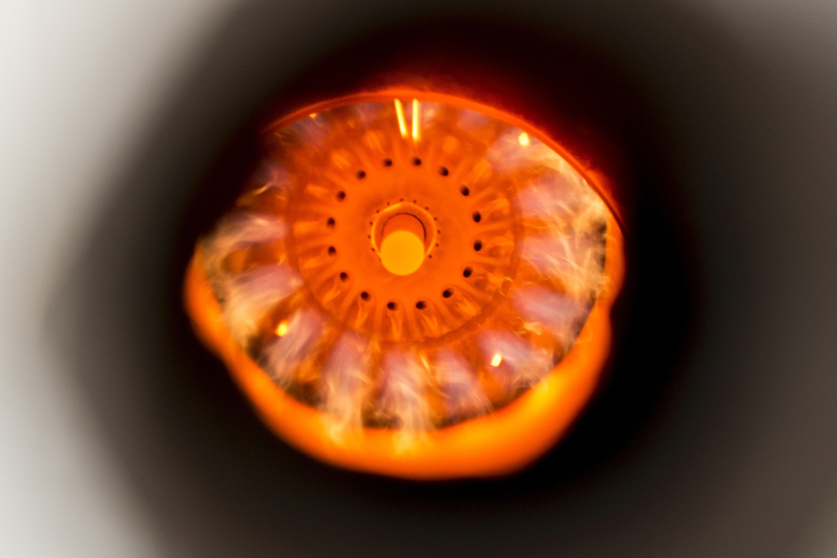 Multi-fuel burner for simultaneous combustion of liquid and gaseous ...