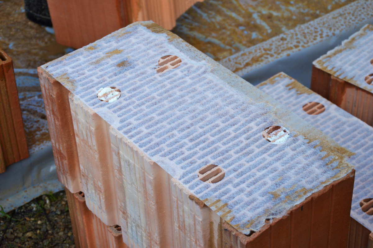 Ziegel wiederverwenden – Re-Use statt Recyceln - Ziegelindustrie ...