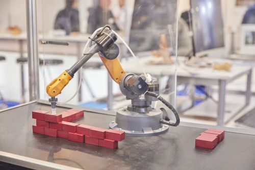 Pioneering. International. The entire spectrum of ceramitec 2024 - Zi ...